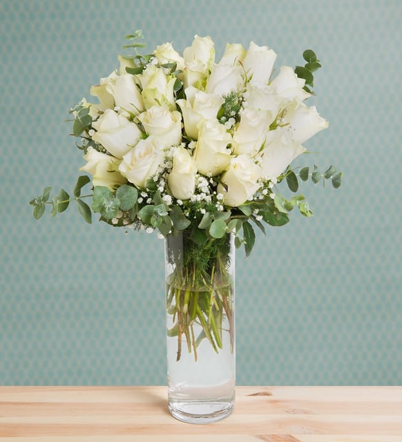 24 White Roses - Snow White