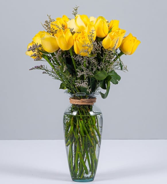 Detalle de Rosas Amarillas - Flores a Domicilio - LolaFlora