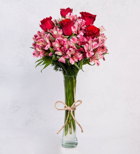 Rosas Rojas y Astromelias Rosas - A Domicilio - LolaFlora